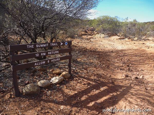 Climbing Mount Augustus, the largest rock in the world